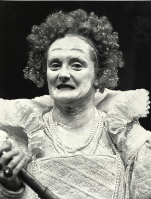 Elizabeth: Almost by Chance a Woman (1986) : Stages of Half Moon