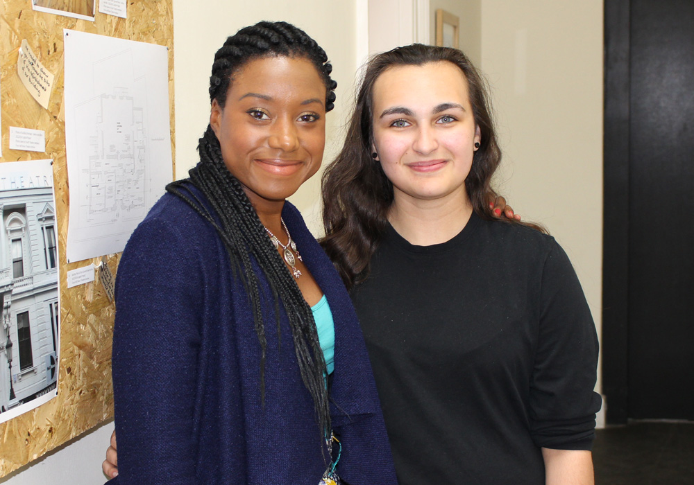 Nicole Davis : Stages of Half Moon