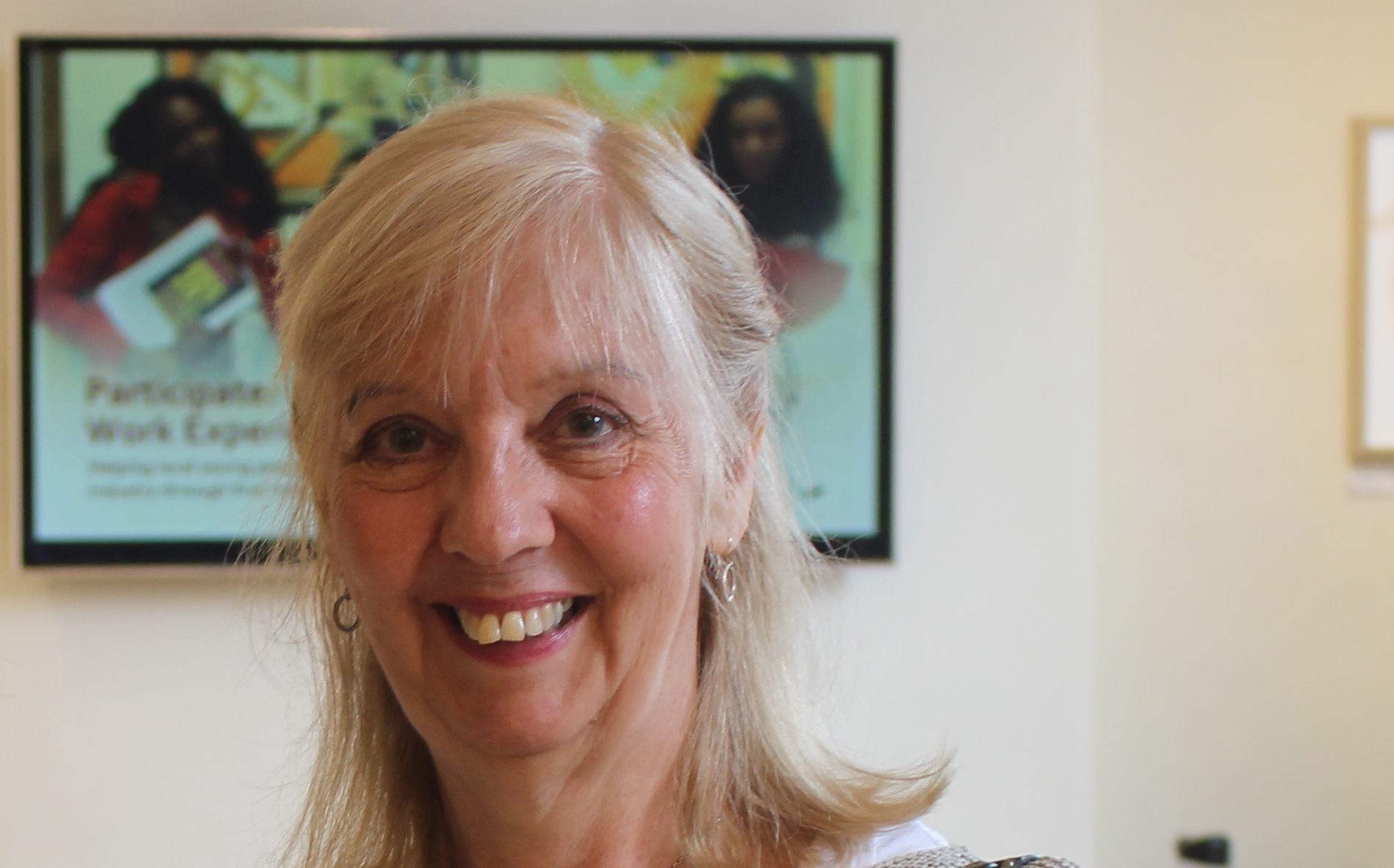 Ruth Sheen : Stages of Half Moon