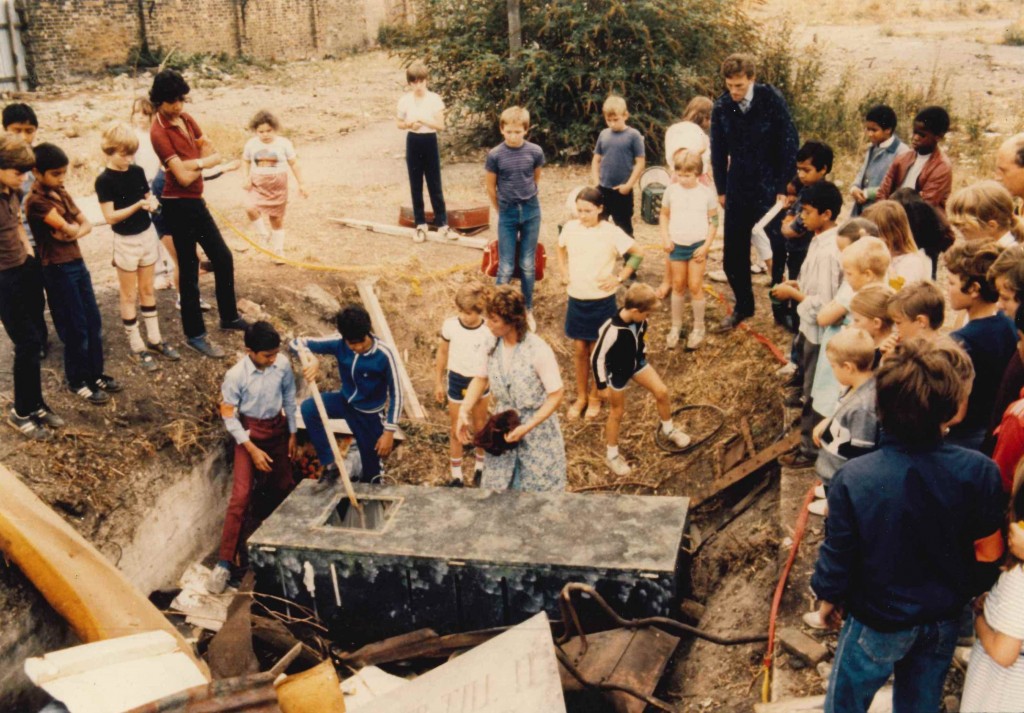 The Deep Secret (1983) : Stages of Half Moon